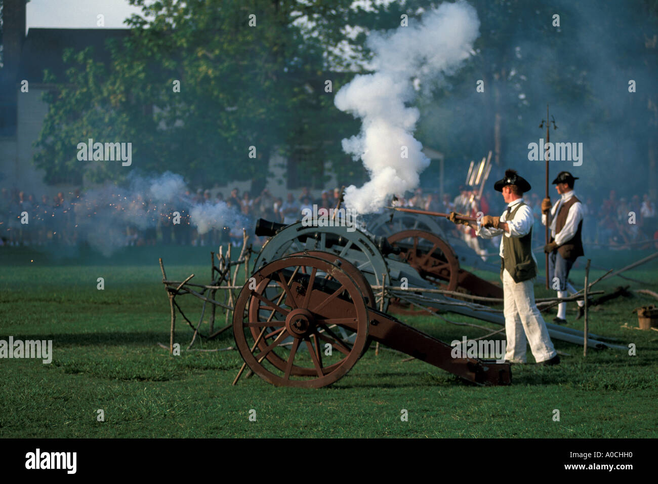 Cannon firing hi-res stock photography and images - Alamy