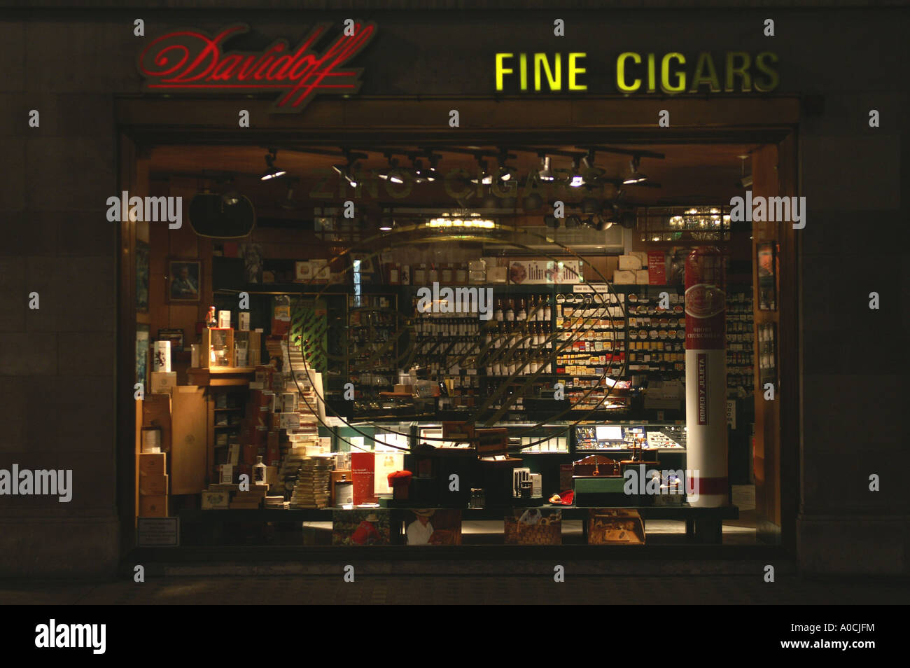 Cigar and spirits display in Tobacconists St James's Street London ...