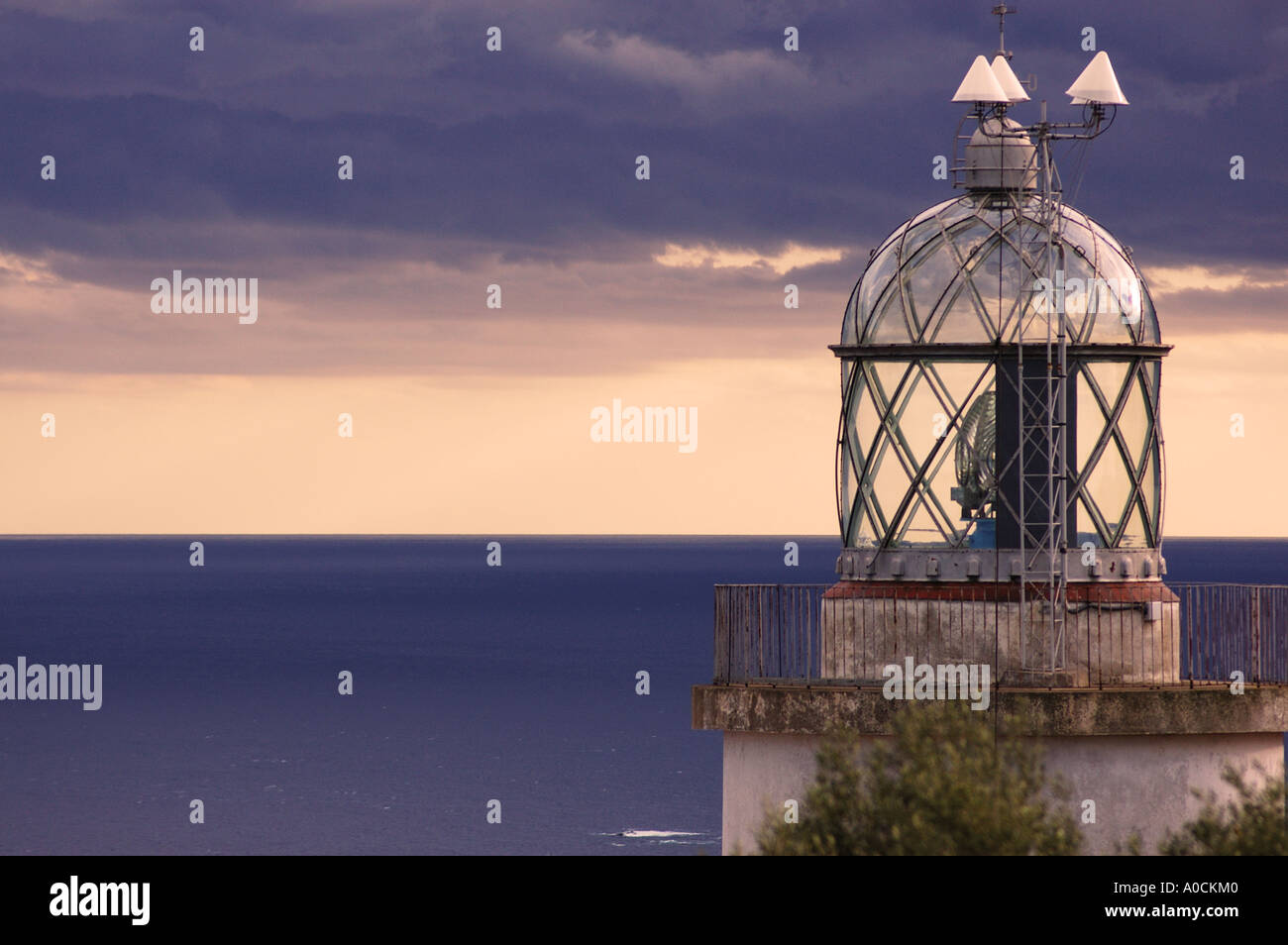 Dome of lighthouse hi-res stock photography and images - Alamy