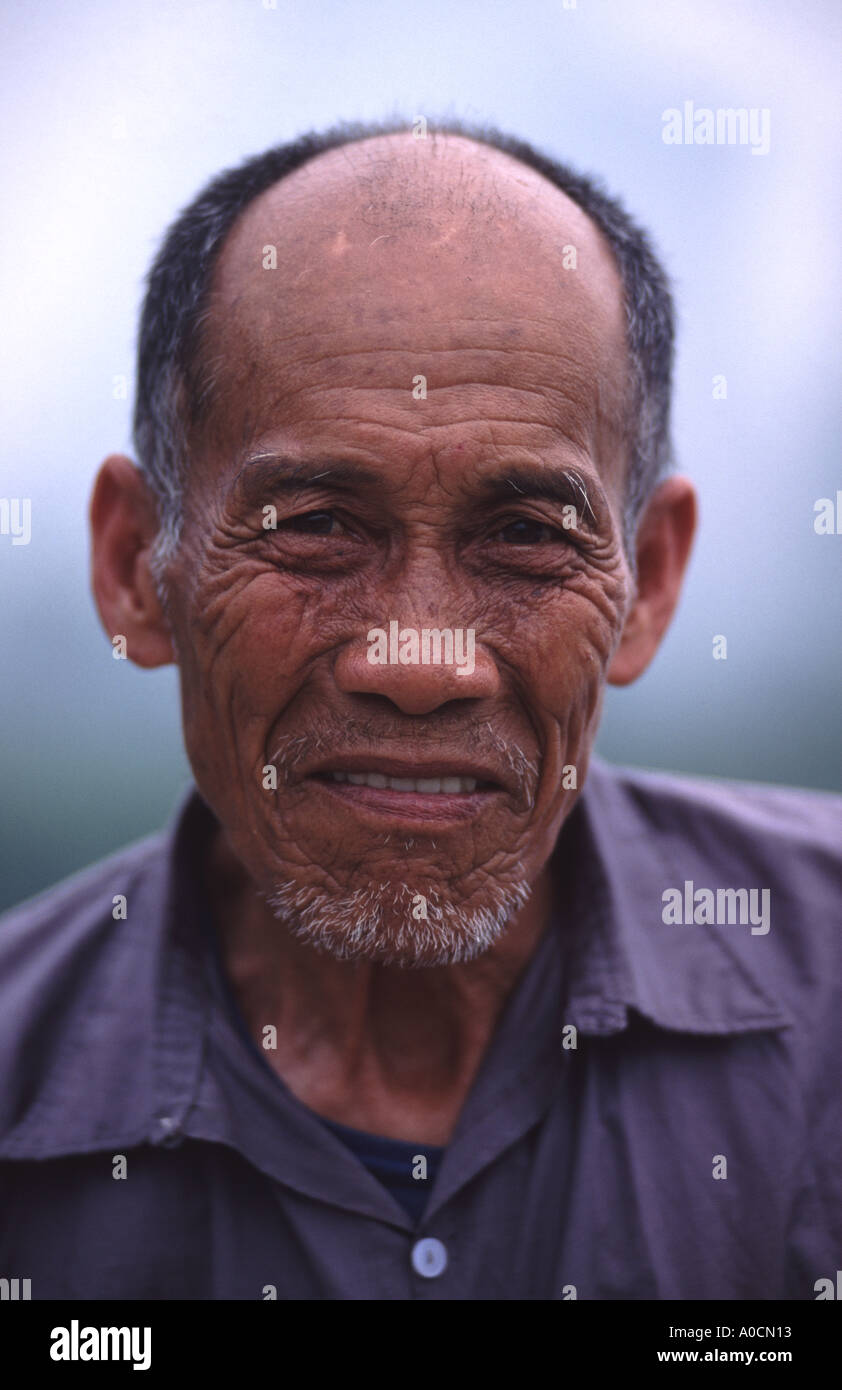 Chinese farmer happy face hi-res stock photography and images - Alamy