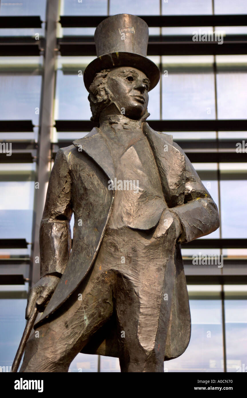 Isambard kingdom brunel top hat hi-res stock photography and images - Alamy