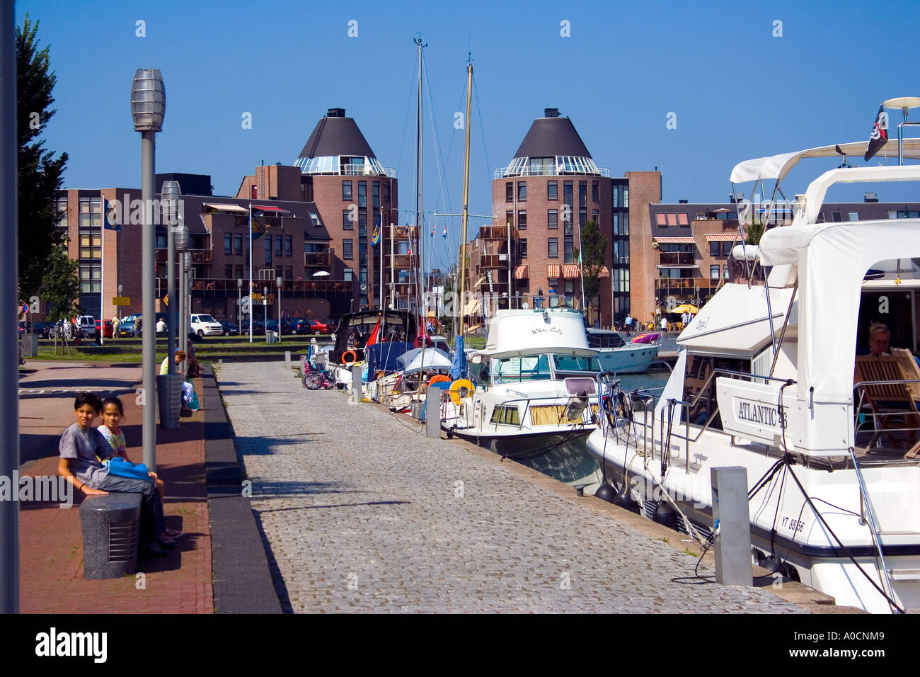 Holland canals yachts hi-res stock photography and images - Alamy