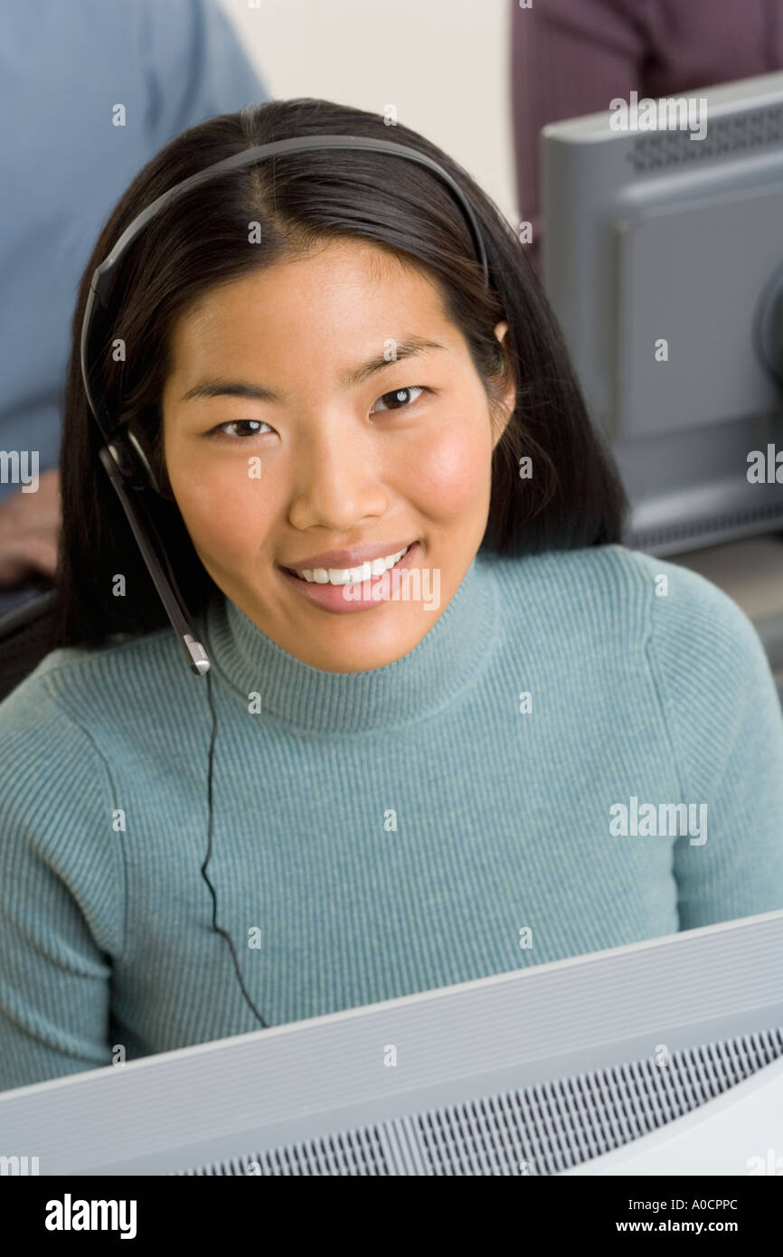 Response agent representatives hi-res stock photography and images - Alamy