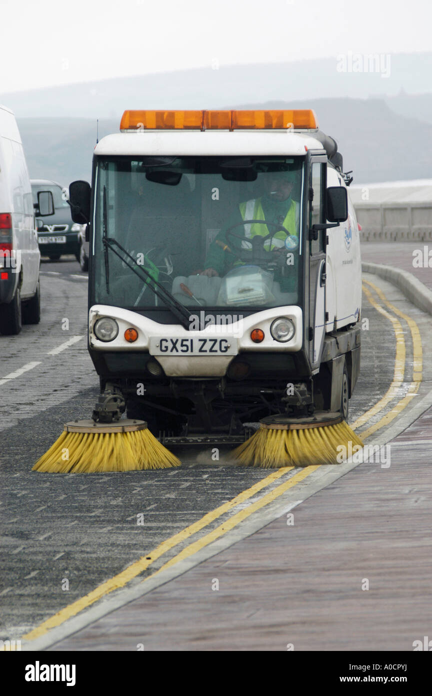 Roadsweepers High Resolution Stock Photography and Images - Alamy