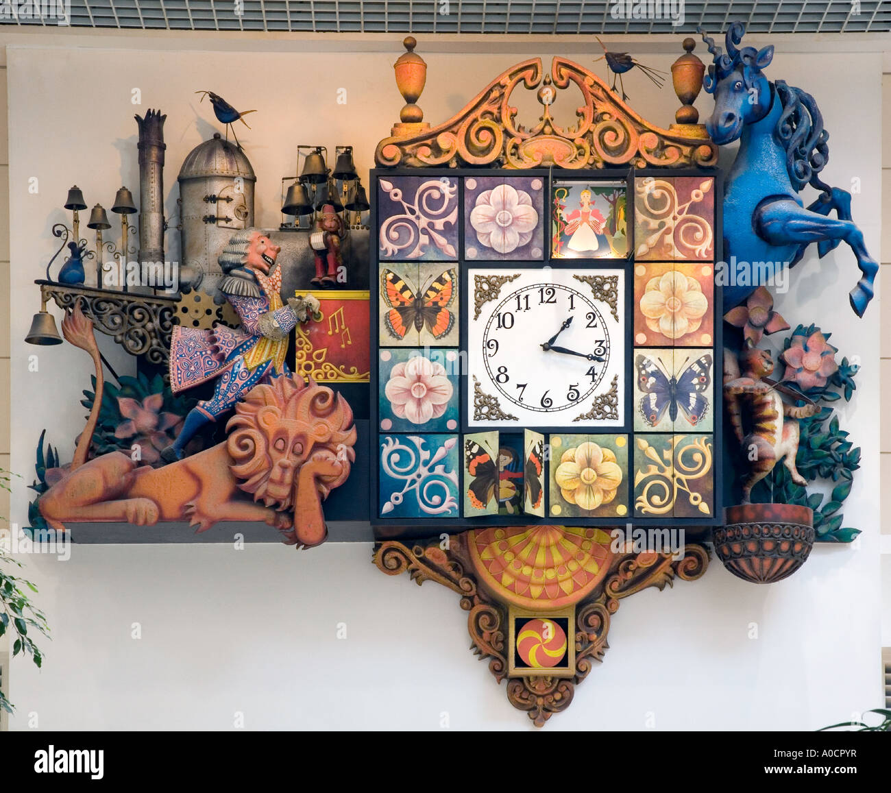 Ornamental clock. Timepiece in Wellgate retail shopping centre in ...