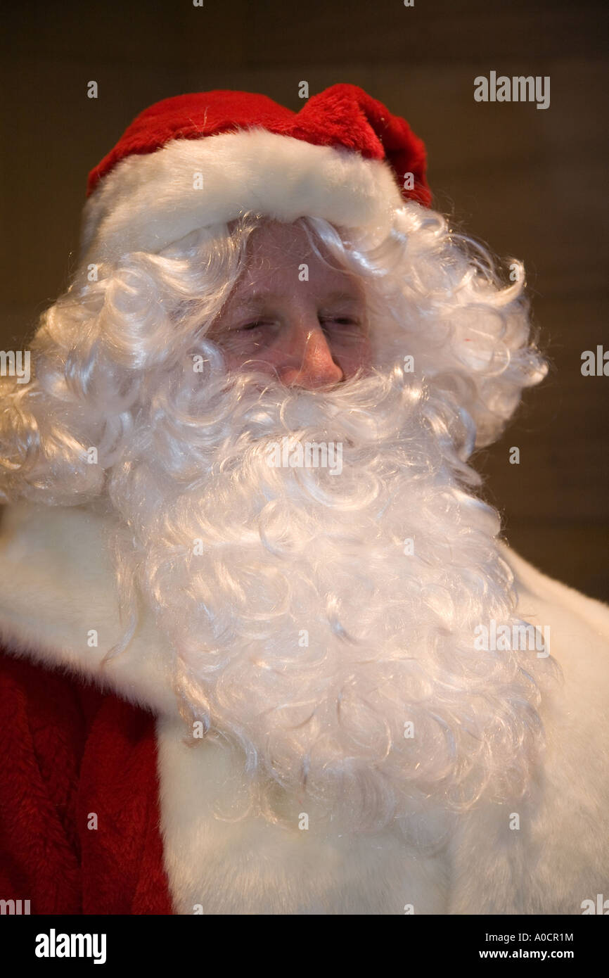 Male greeter hi-res stock photography and images - Alamy