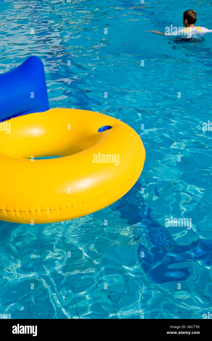 Pool kids safety hi-res stock photography and images - Alamy