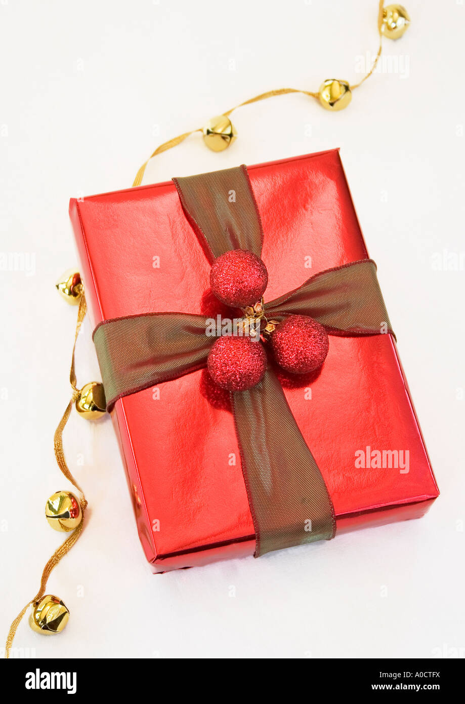 Christmas package hi-res stock photography and images - Alamy