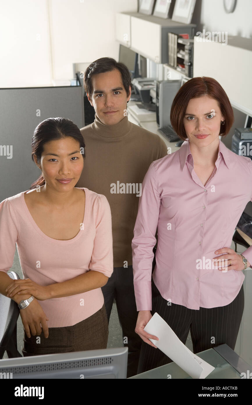 Hispanic employee worker workers working staff hi-res stock photography ...