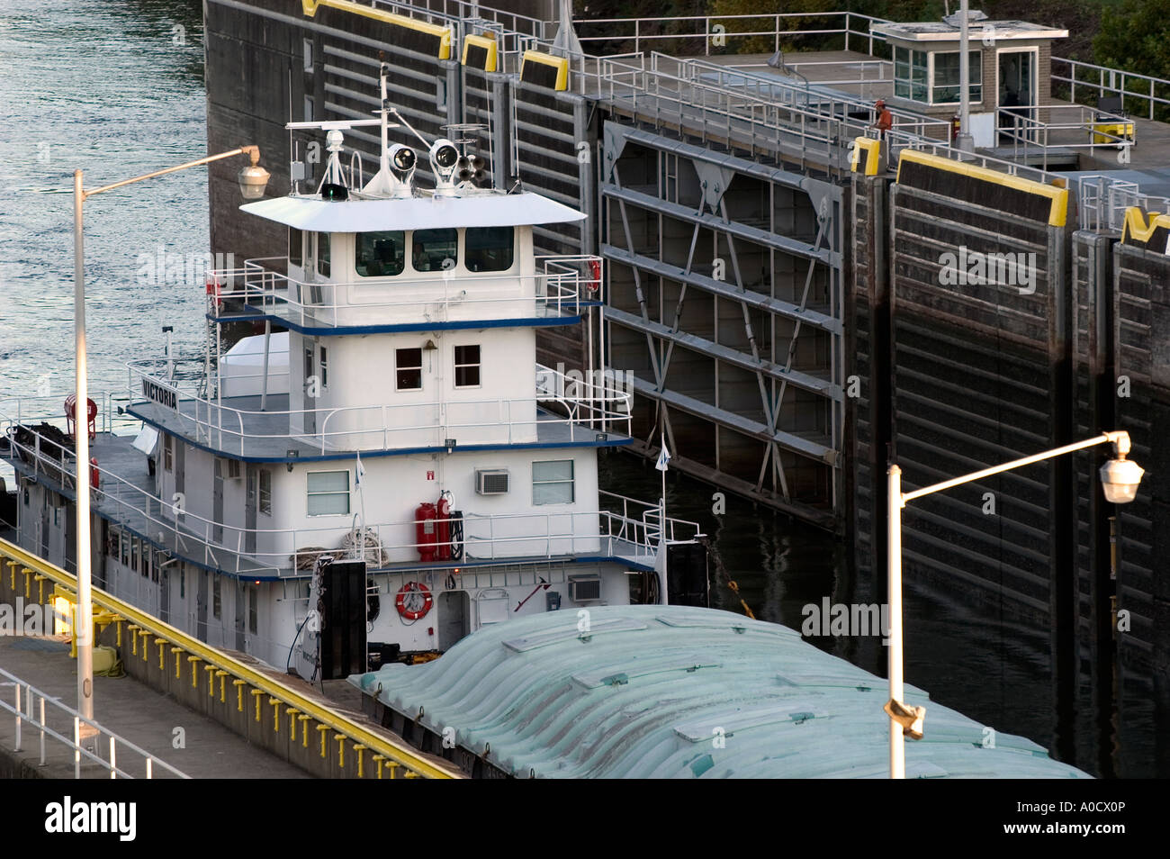 Murray river locks hi-res stock photography and images - Alamy