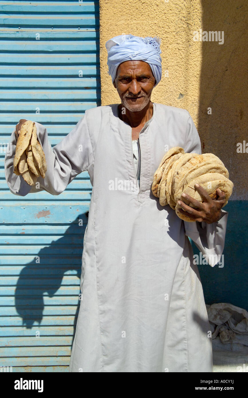 Proud Egyptian bread seller Stock Photo - Alamy