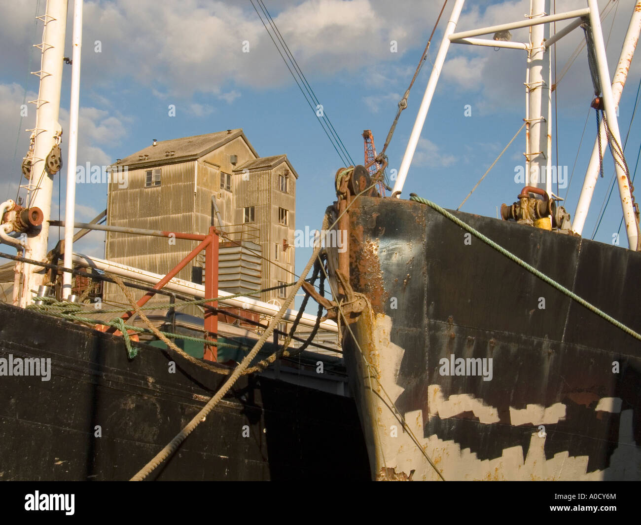 Ship the essex hi-res stock photography and images - Alamy