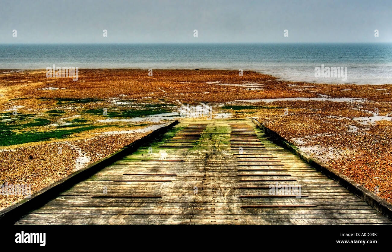 England kent whitstable shingle hi-res stock photography and images - Alamy