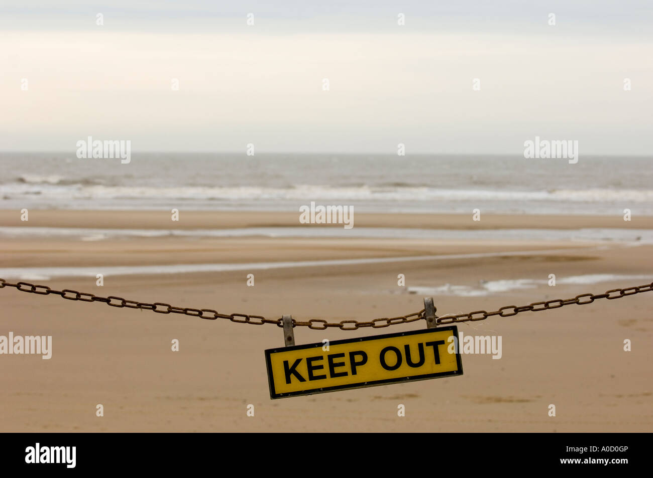 keep out sign Stock Photo - Alamy