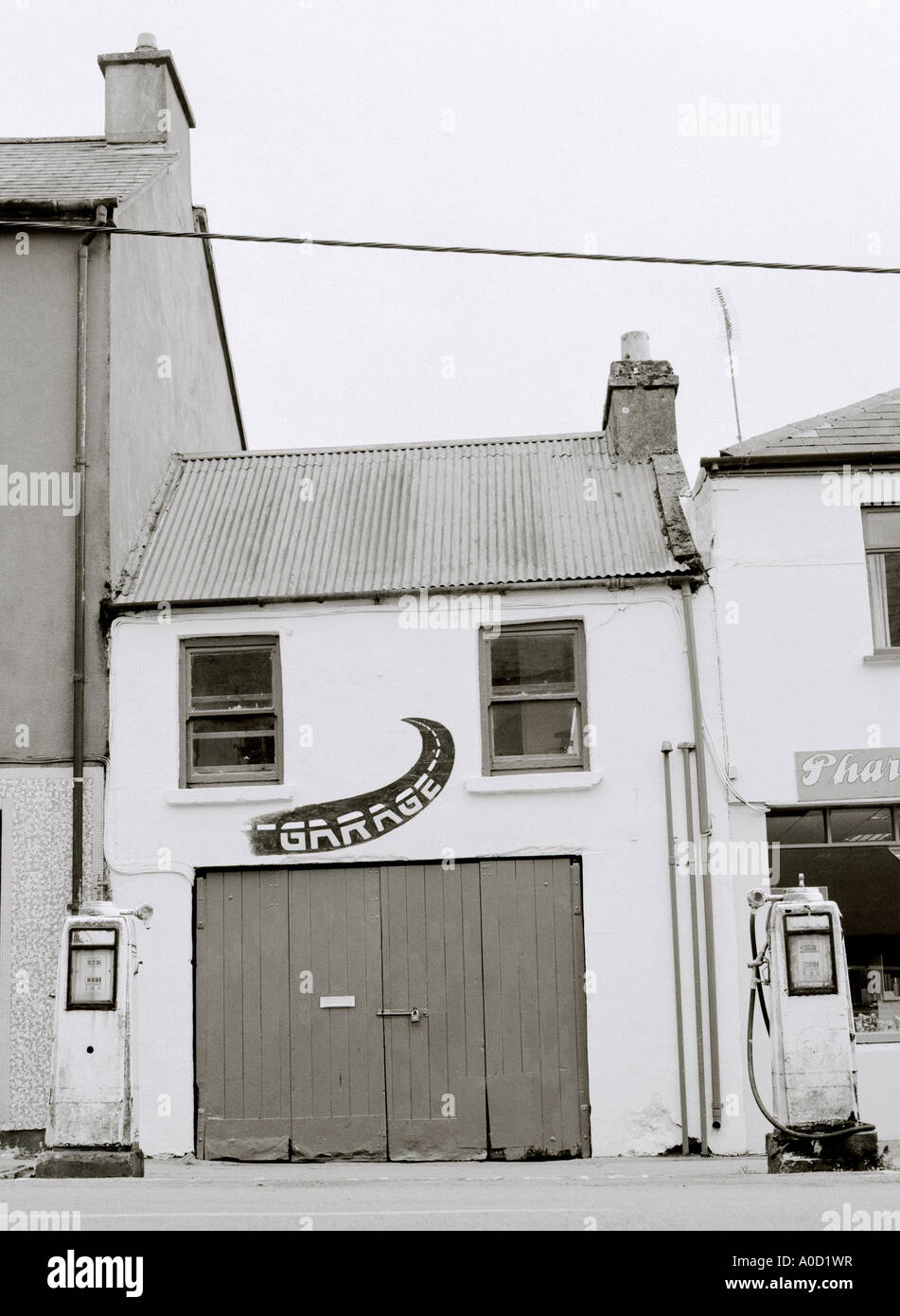 Petrol garage ireland hi-res stock photography and images - Alamy
