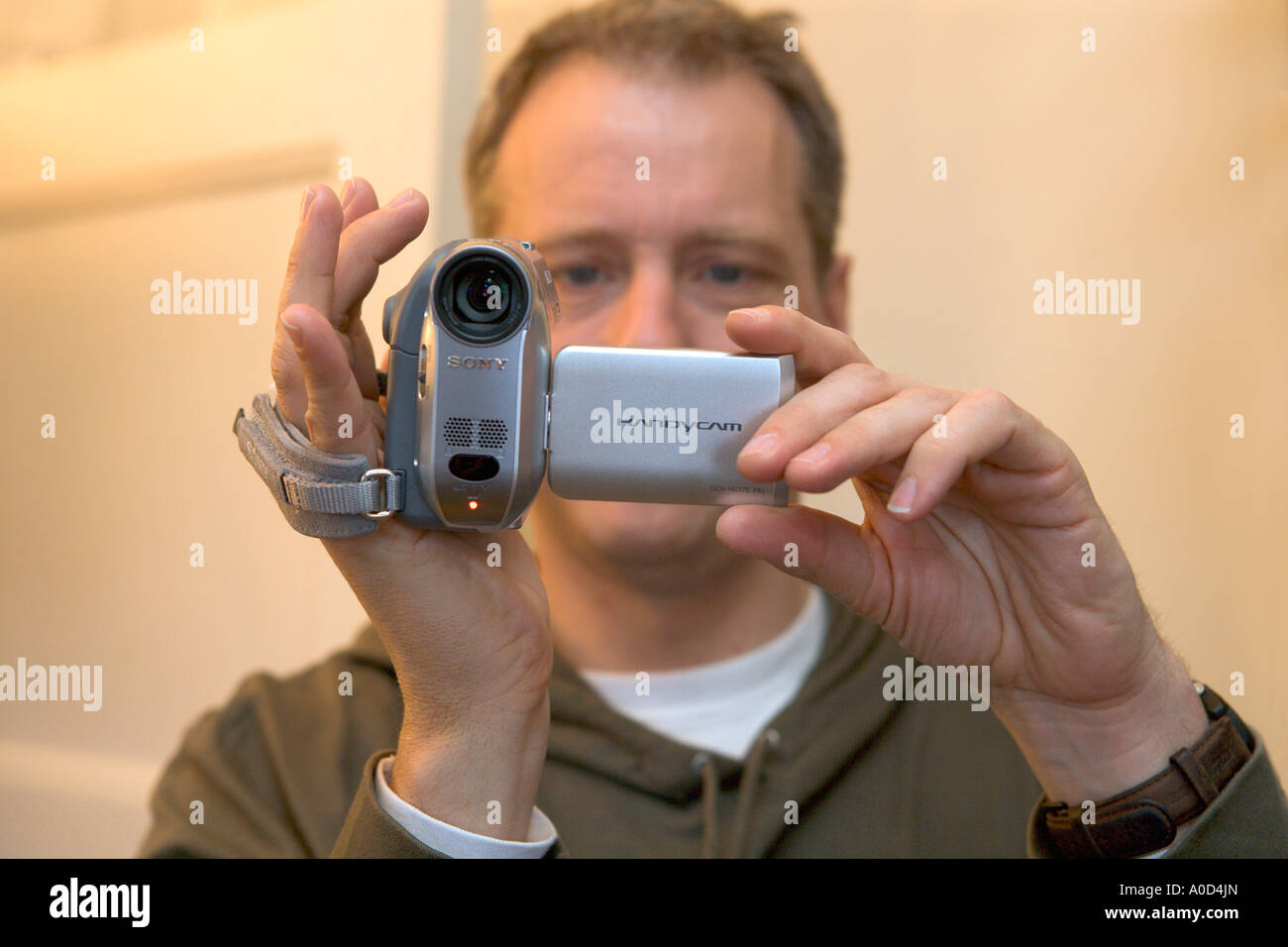 Filming with camcorders hi-res stock photography and images - Alamy
