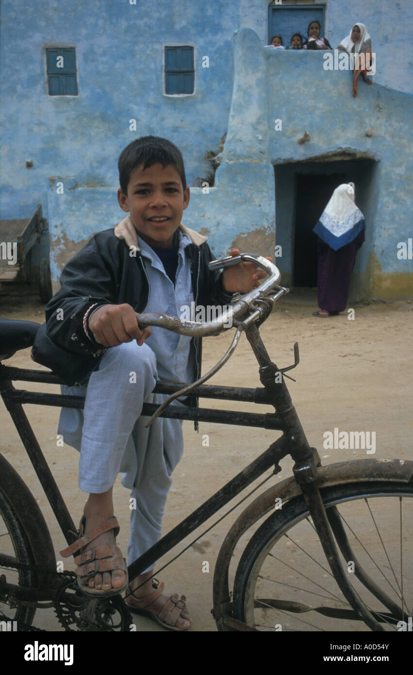 Boy bicycle egypt hi-res stock photography and images - Alamy