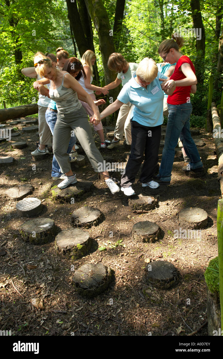 Team building exercise hi-res stock photography and images - Alamy