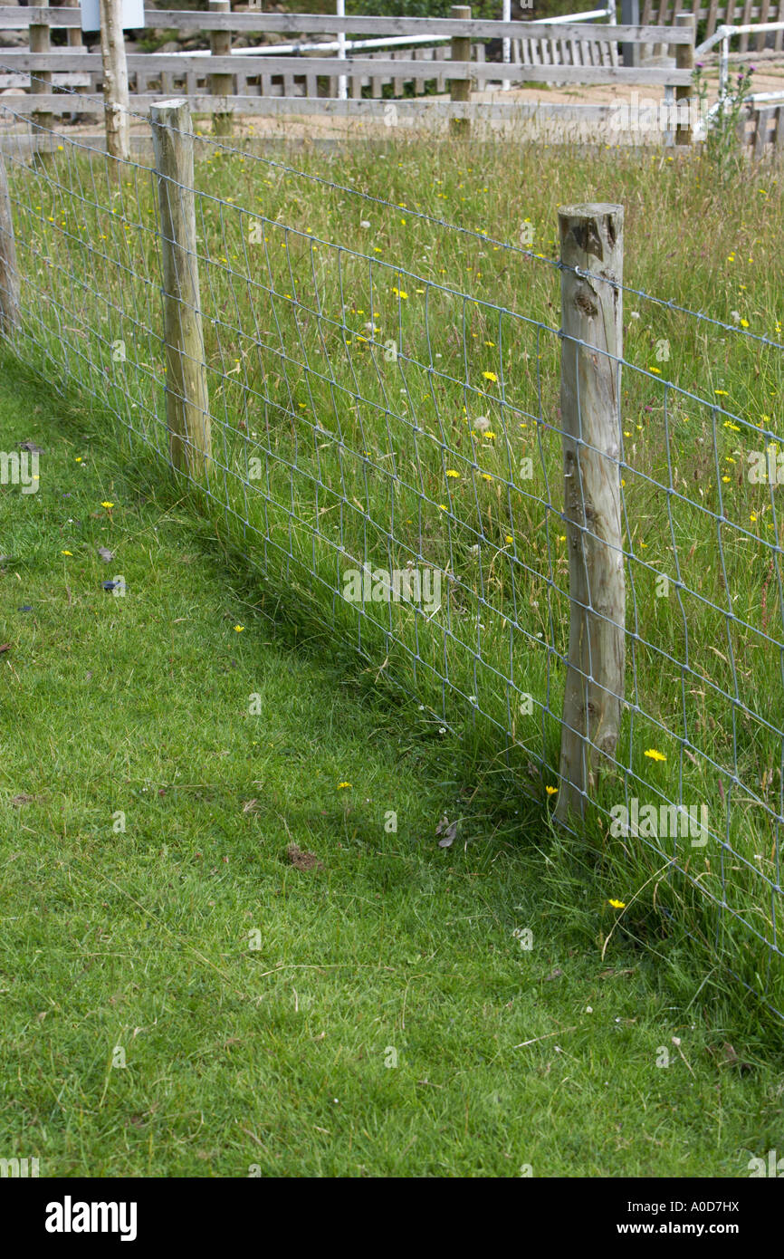 Habitat fence hi-res stock photography and images - Alamy