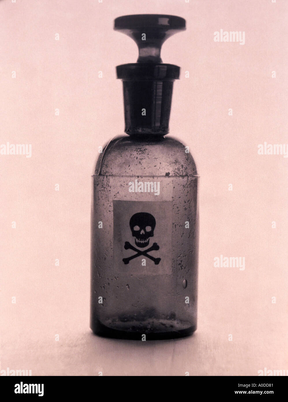 Arsenic poison hi-res stock photography and images - Alamy