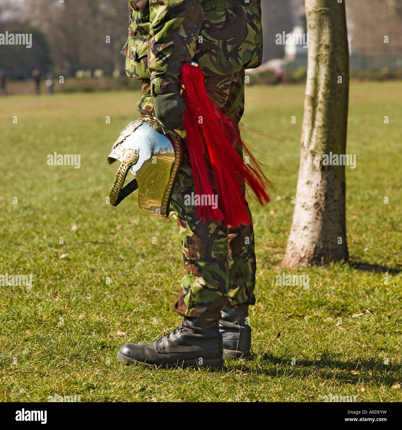 Officer hi res hi-res stock photography and images - Alamy
