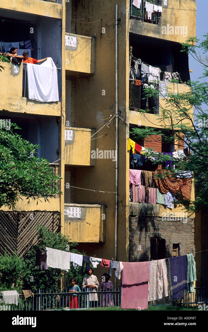 Housing for the poor hi-res stock photography and images - Alamy