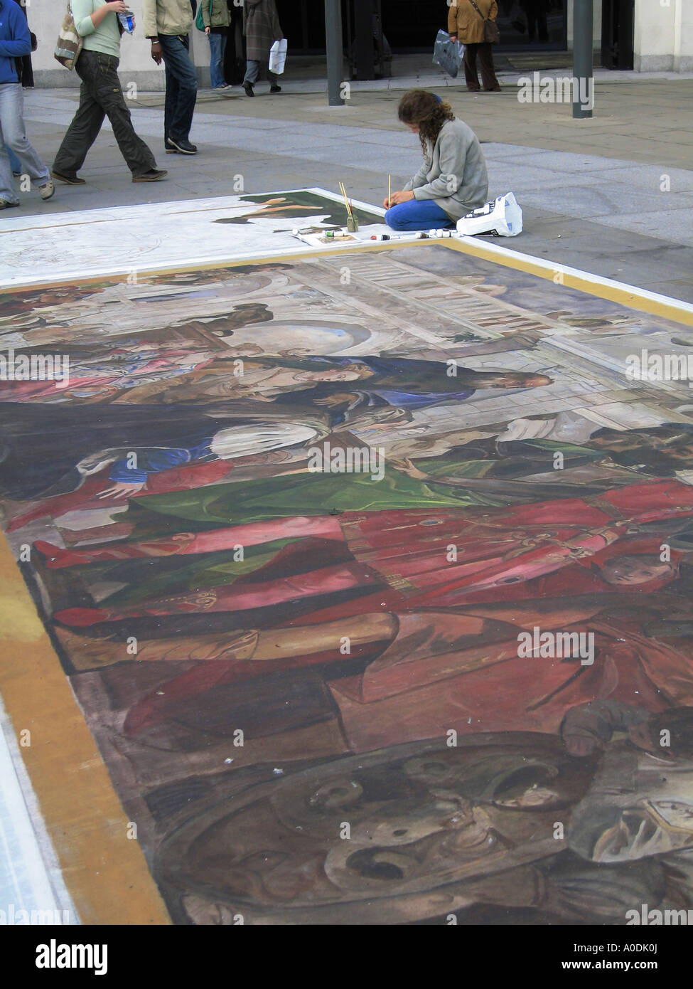 Women pavement artists hi-res stock photography and images - Alamy