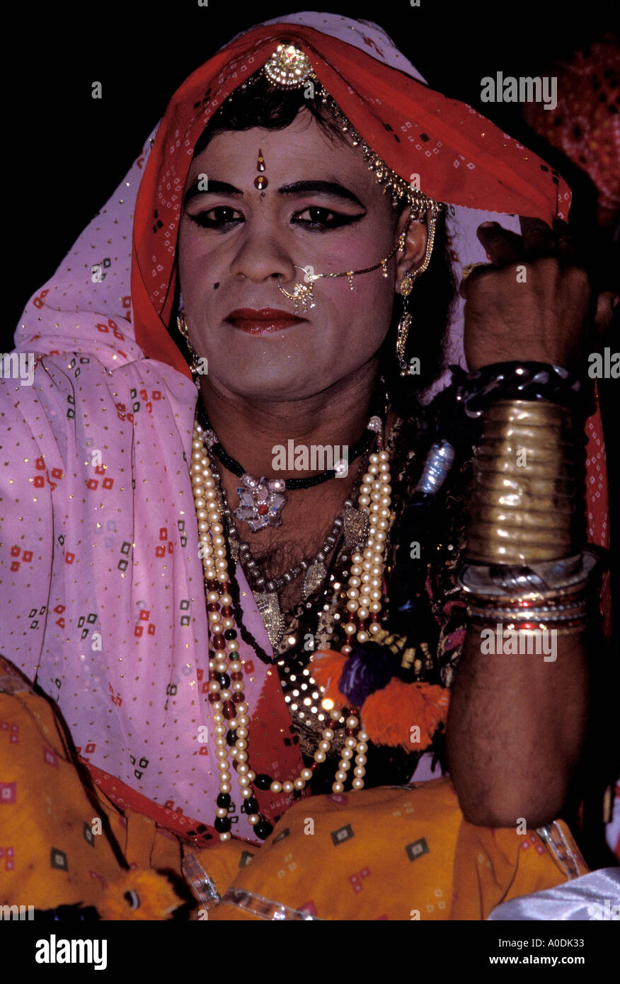 Kachi Ghodi Dancer Traditional Folk Dance Pushkar Cultural and Camel ...