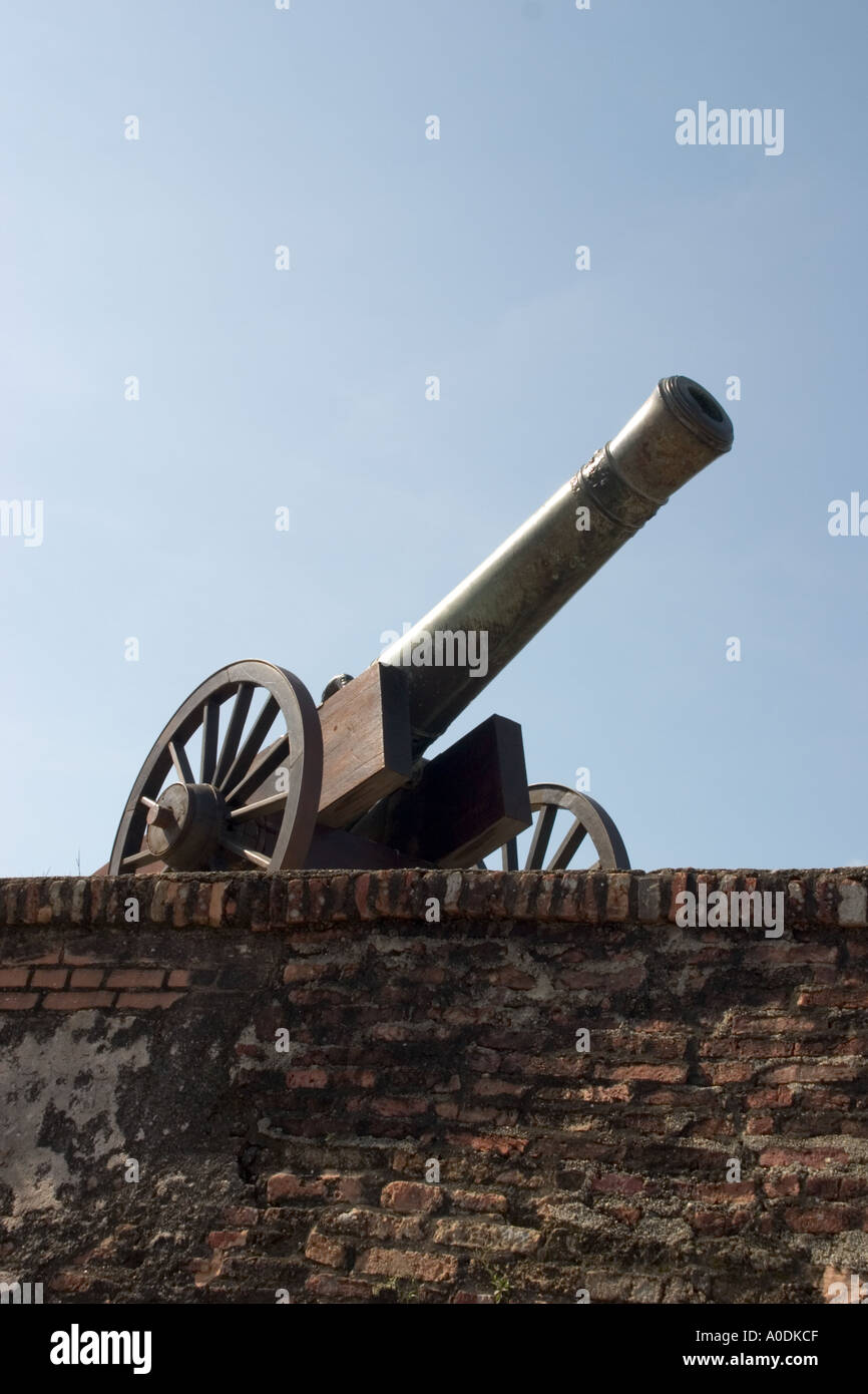 Cannon at Fort Cornwallis Penang Stock Photo - Alamy