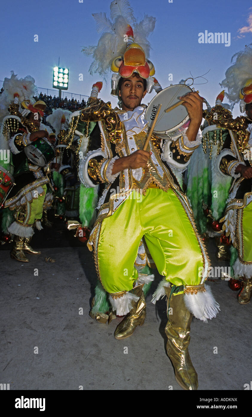 Rio de janeiro carnival drums hi-res stock photography and images - Alamy