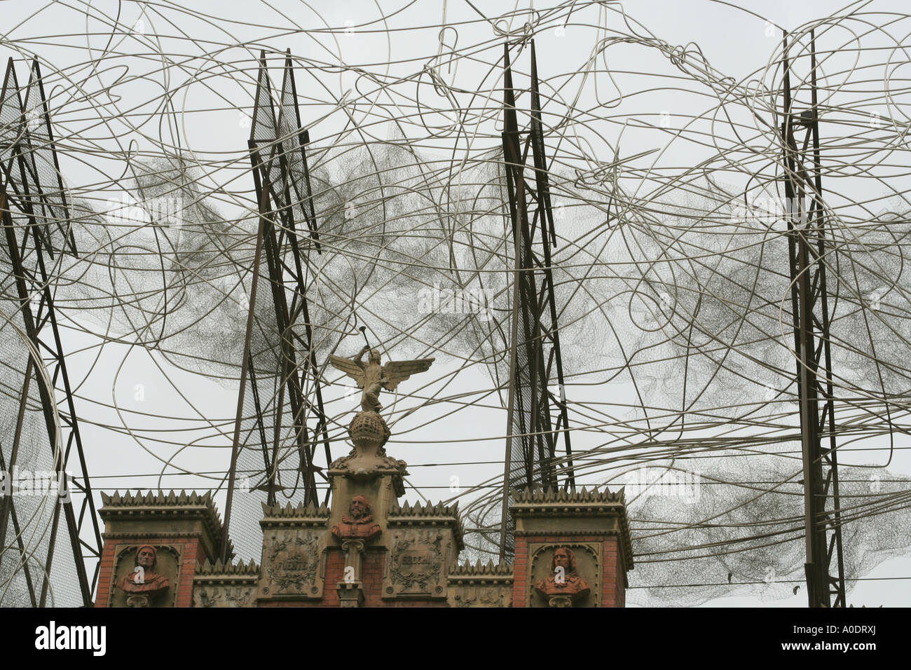 Wire sculpture barcelona spain hi-res stock photography and images - Alamy