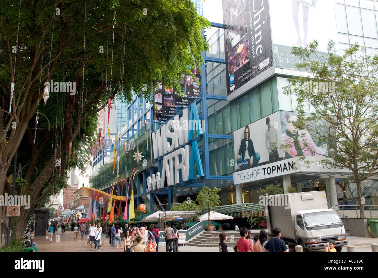 Singapore orchard road far east hi-res stock photography and images - Alamy