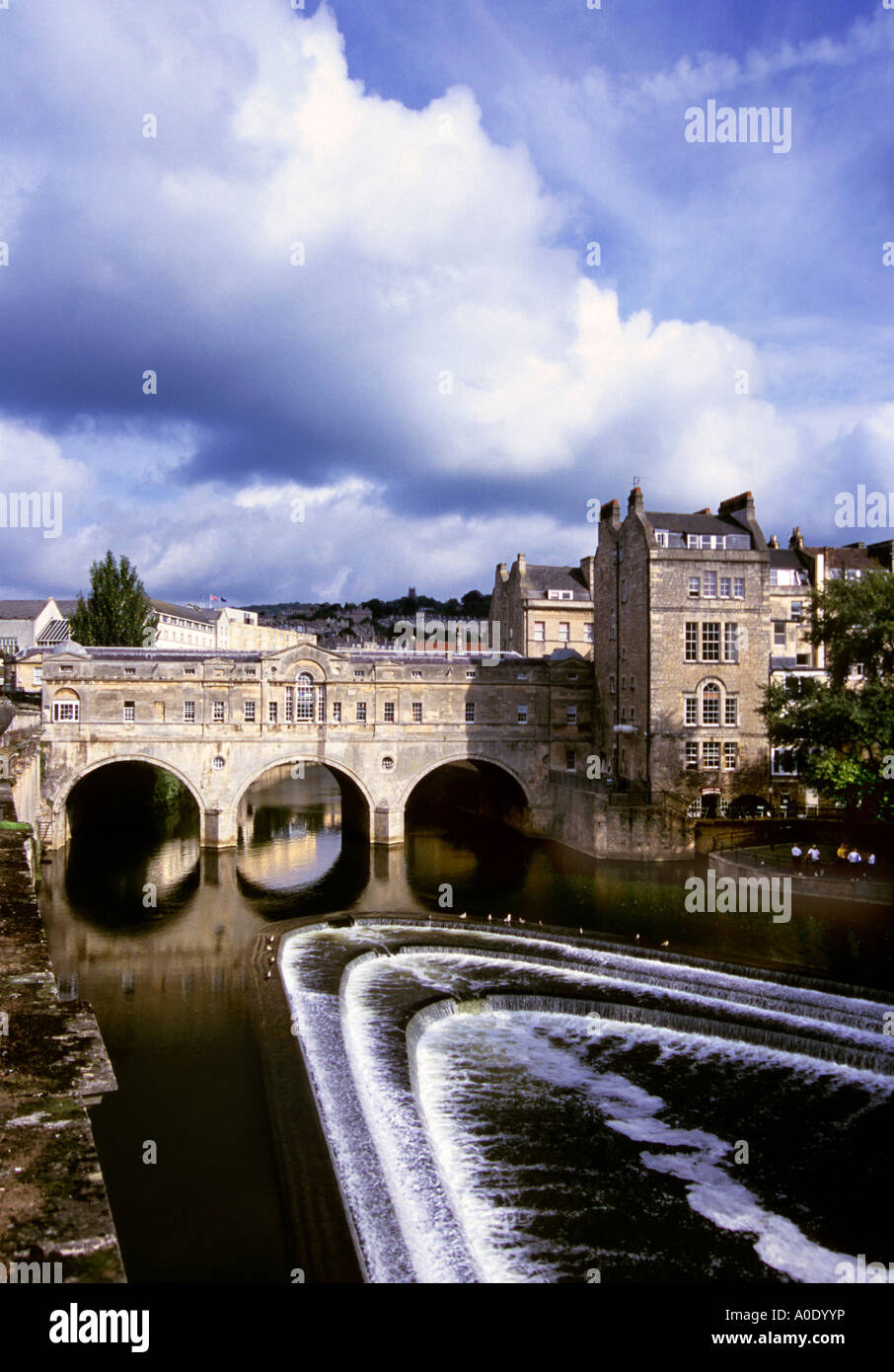 Pulteney Bridge and weir Bath western England Stock Photo - Alamy