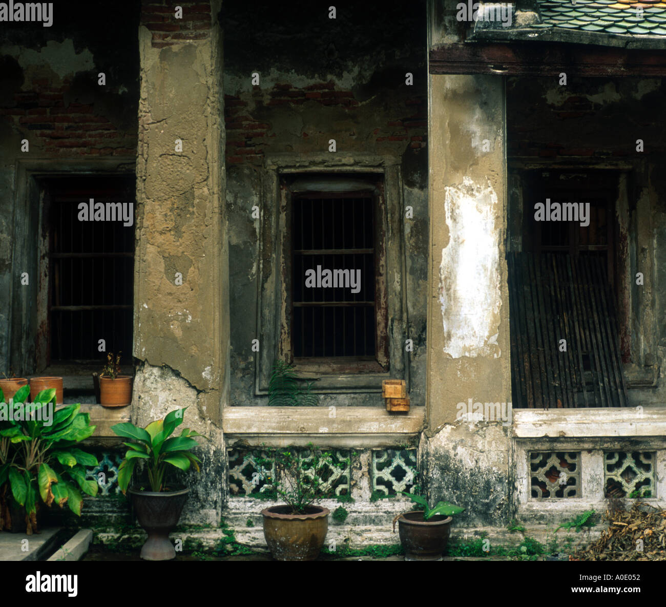 Monk residence hi-res stock photography and images - Alamy