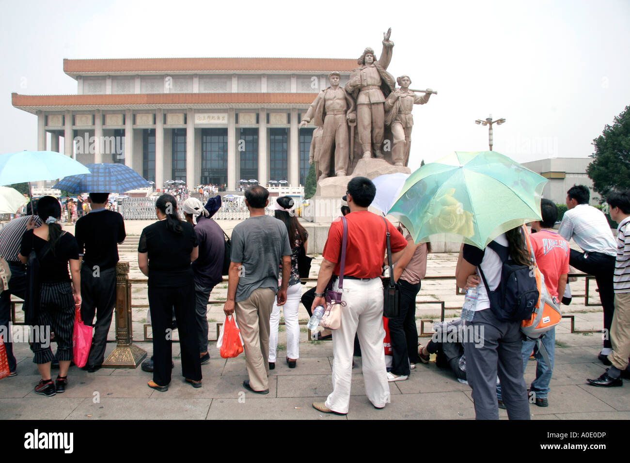 Mao mausoleum body hi-res stock photography and images - Alamy
