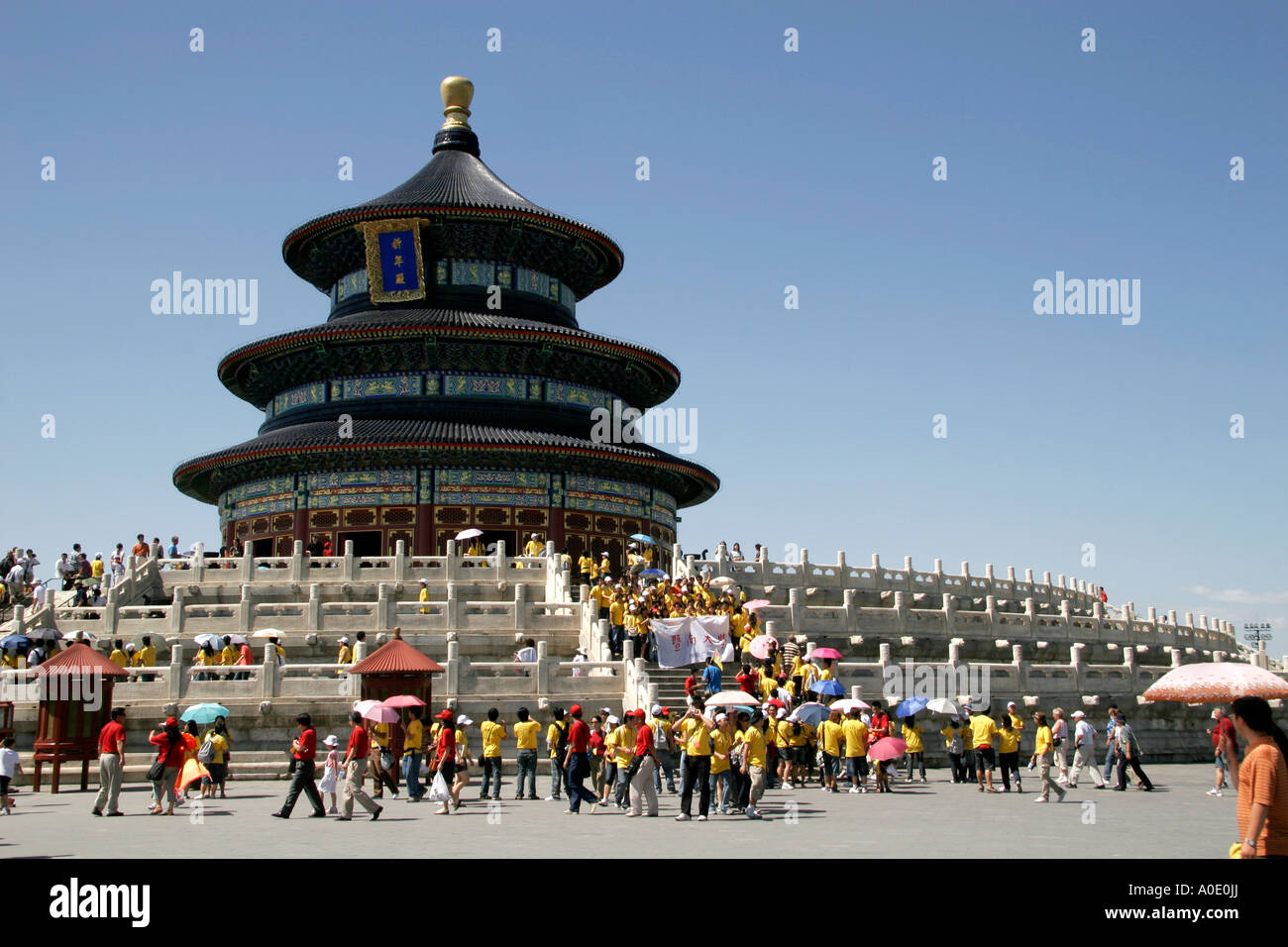 Chinese tour group on the steps of the Temple of Heaven, Beijing, China ...
