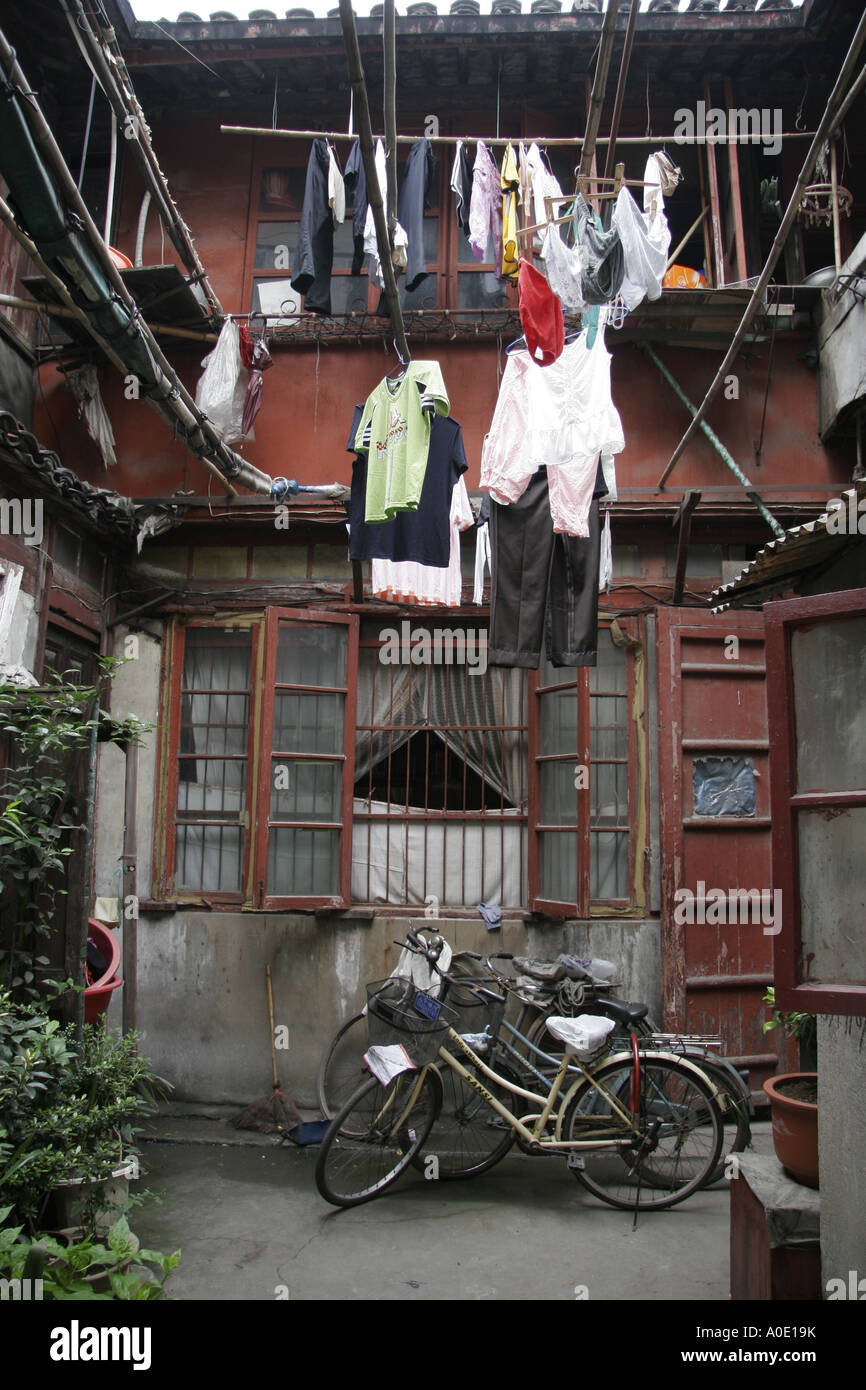 Shanghai housing overcrowded hi-res stock photography and images - Alamy