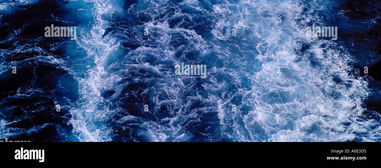 Wake behind cruise ship Stock Photo - Alamy