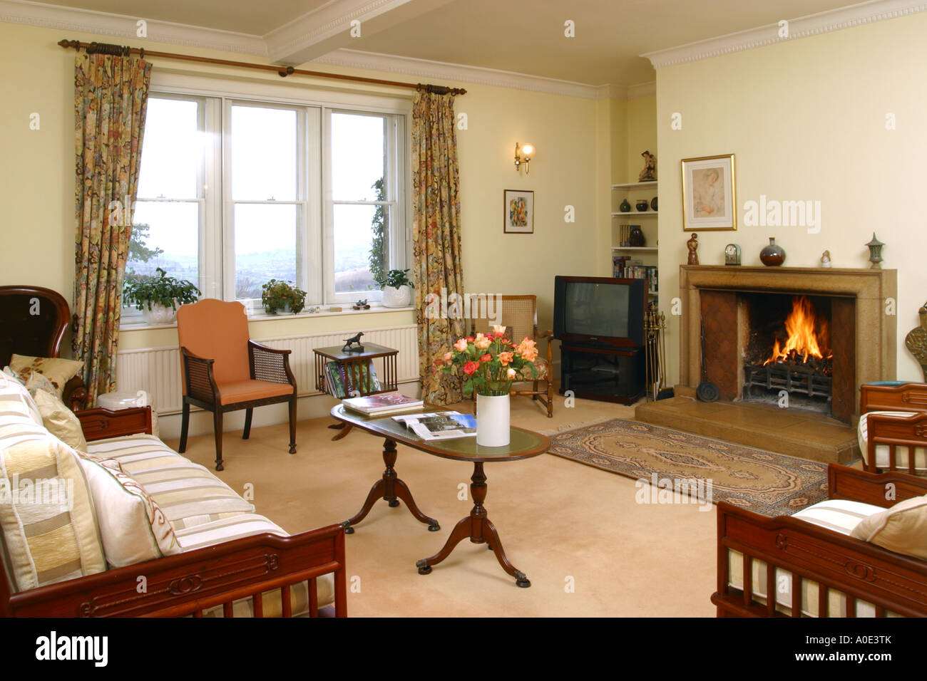 Traditional British Living Room High Resolution Stock Photography and ...