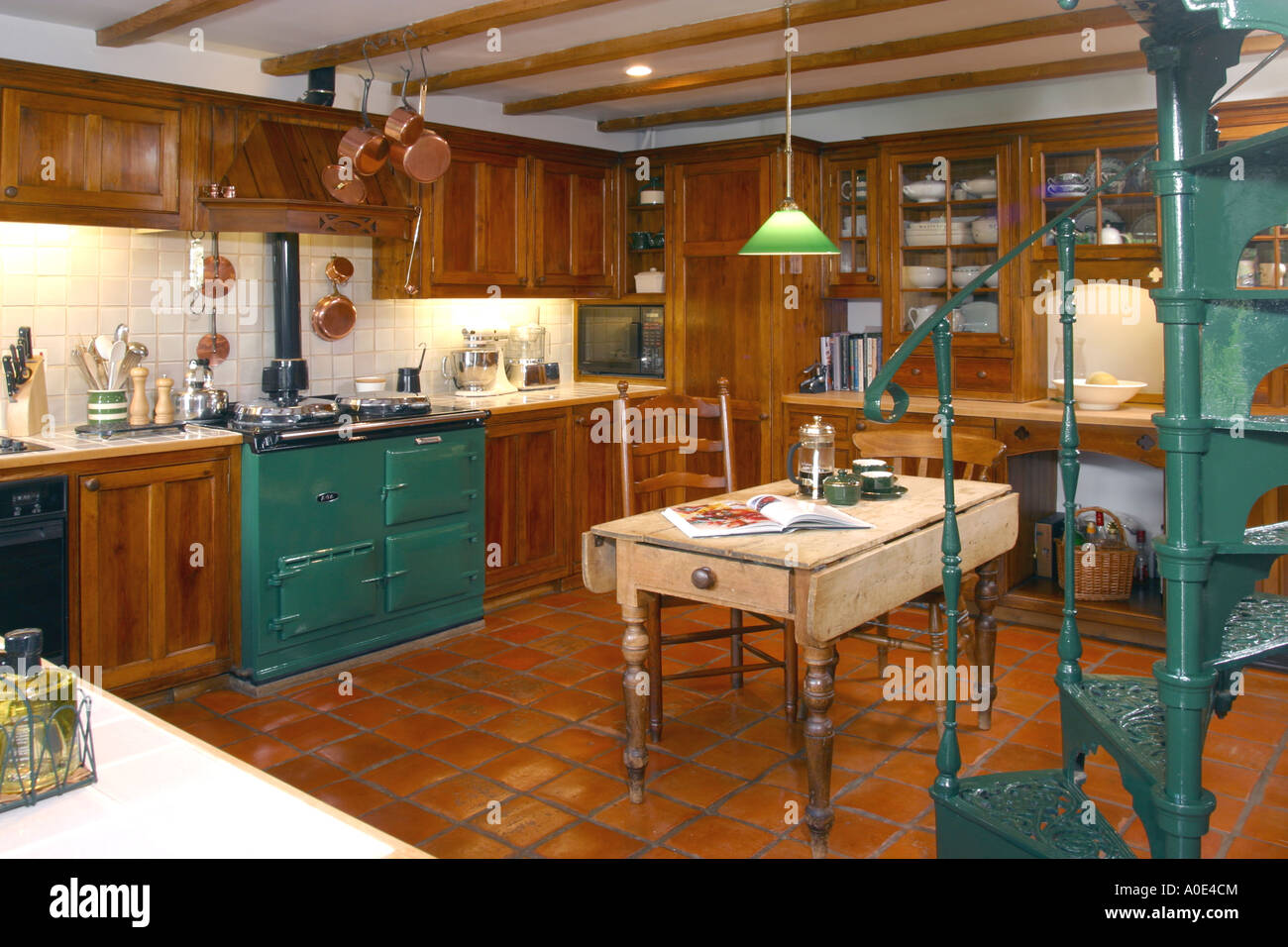 English farmhouse kitchen hi-res stock photography and images - Alamy