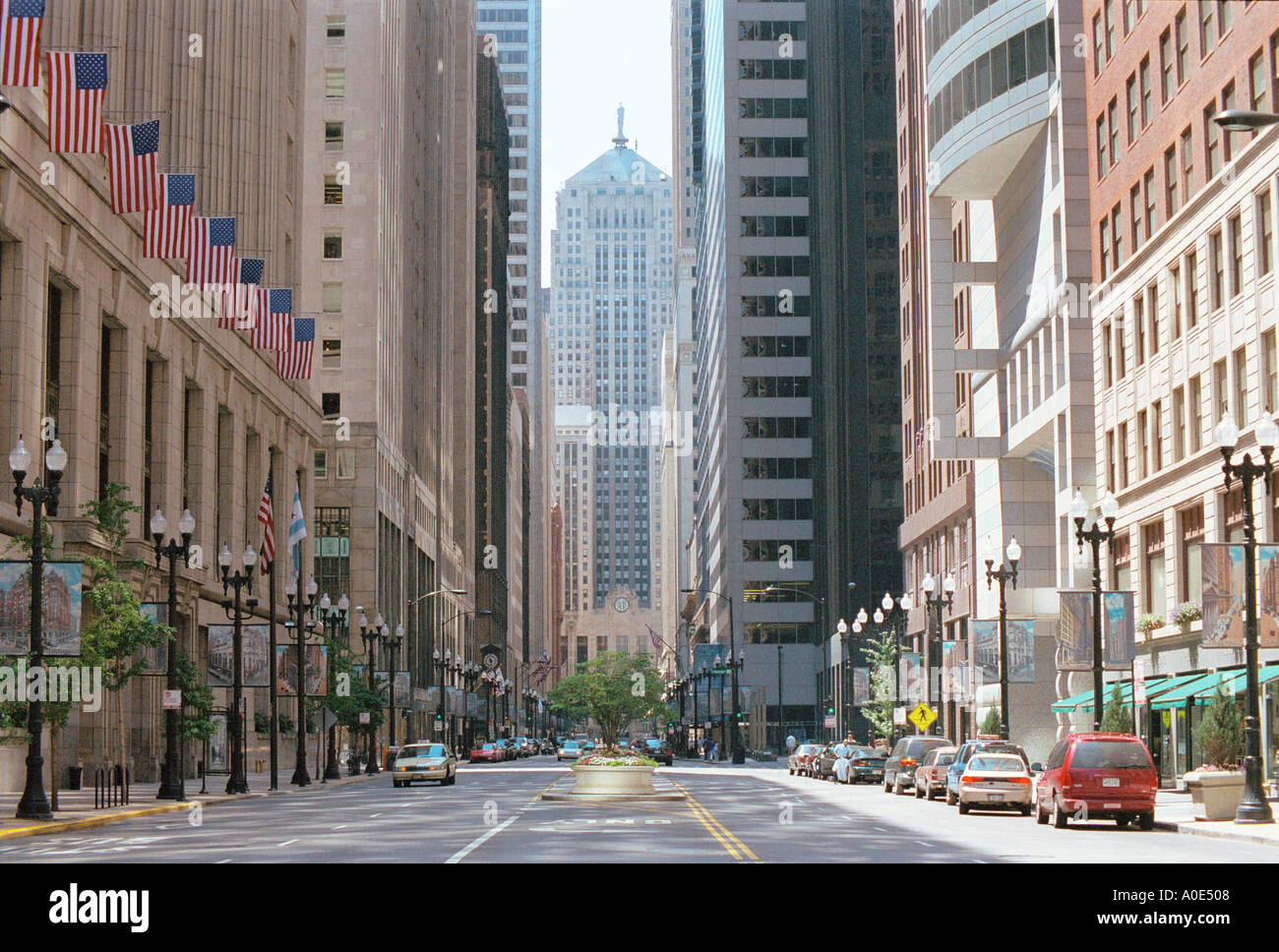 quiet lasalle street chicago financial urban skyscraper Stock Photo - Alamy