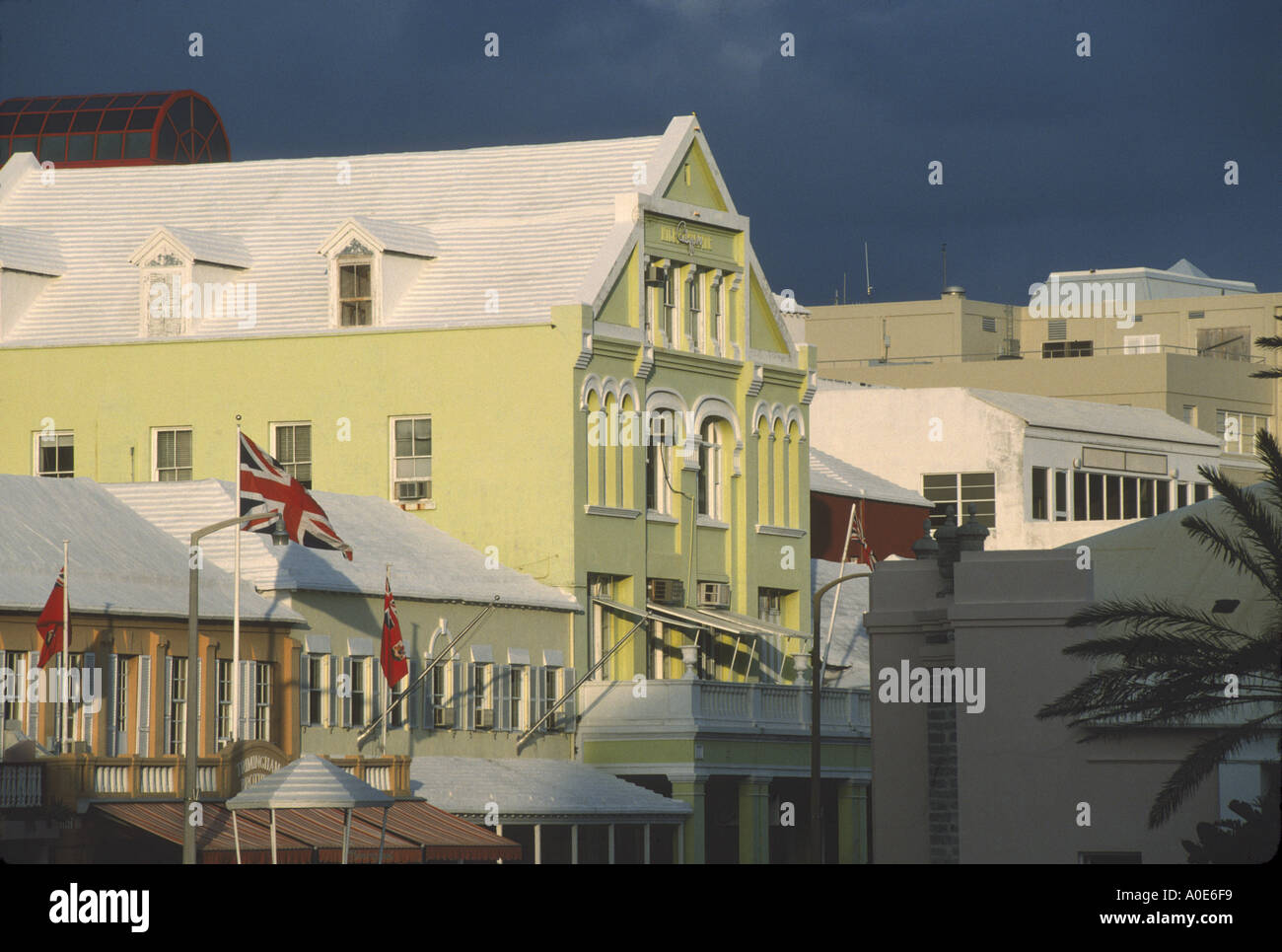 Downtown hamilton bermuda hi-res stock photography and images - Alamy