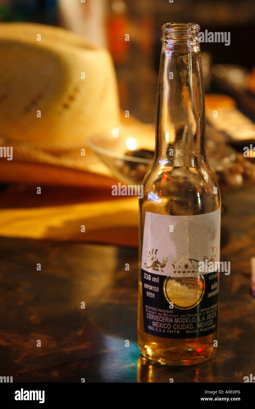 Cowboy hat bottle glass hi-res stock photography and images - Alamy