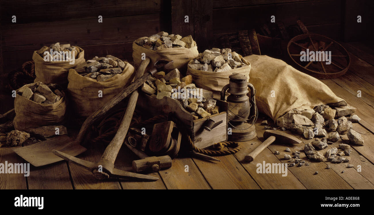 Gold mining tools hi-res stock photography and images - Alamy