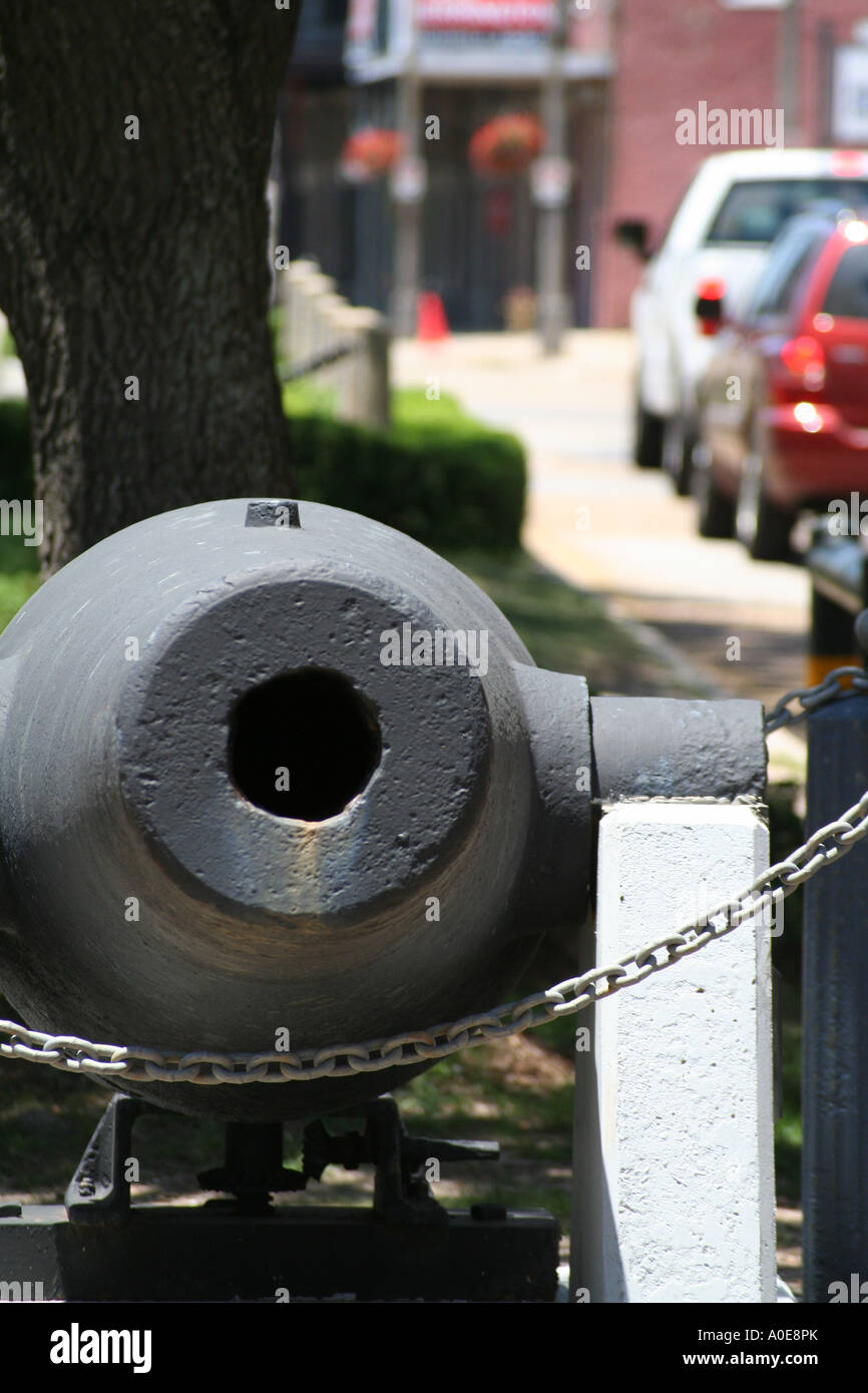 Canon on Government Street, Mobile, Alabama Stock Photo - Alamy