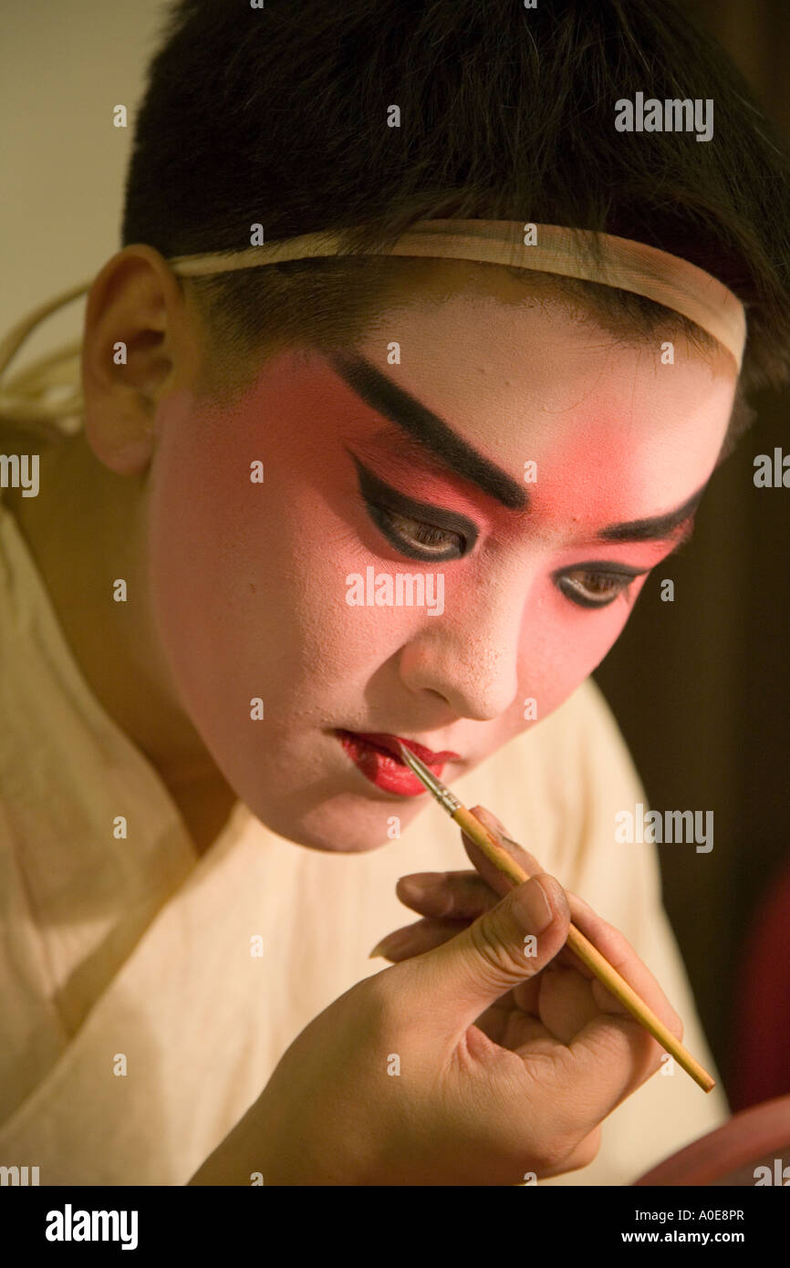Beijing peking opera performance hi-res stock photography and images ...