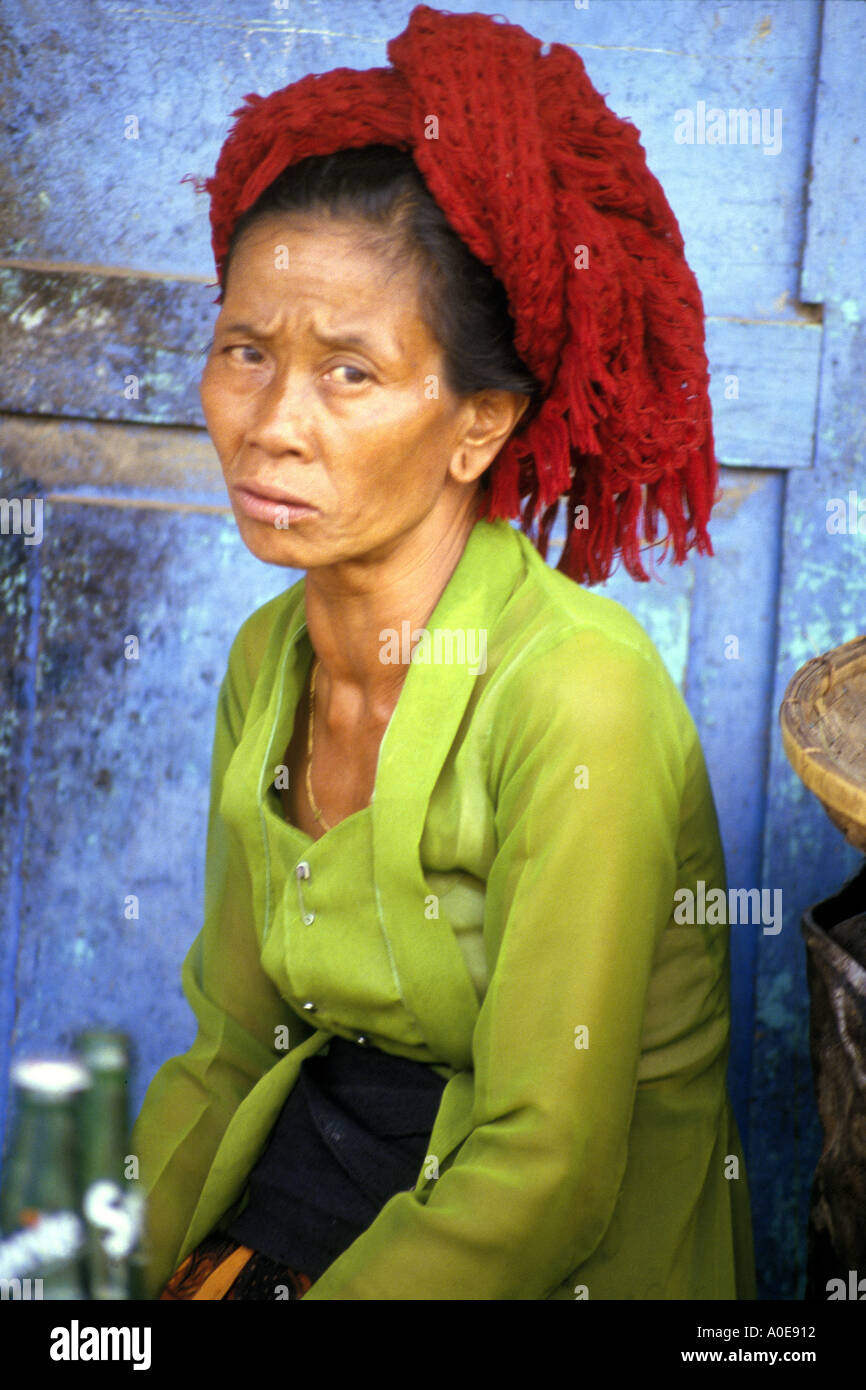 Bali old lady in market Stock Photo - Alamy