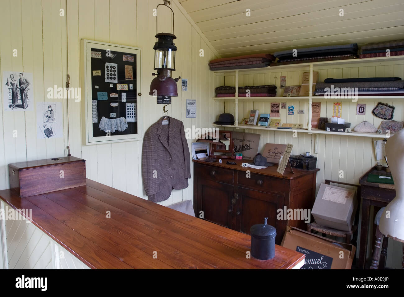 Old fashioned tailor's shop Stock Photo - Alamy