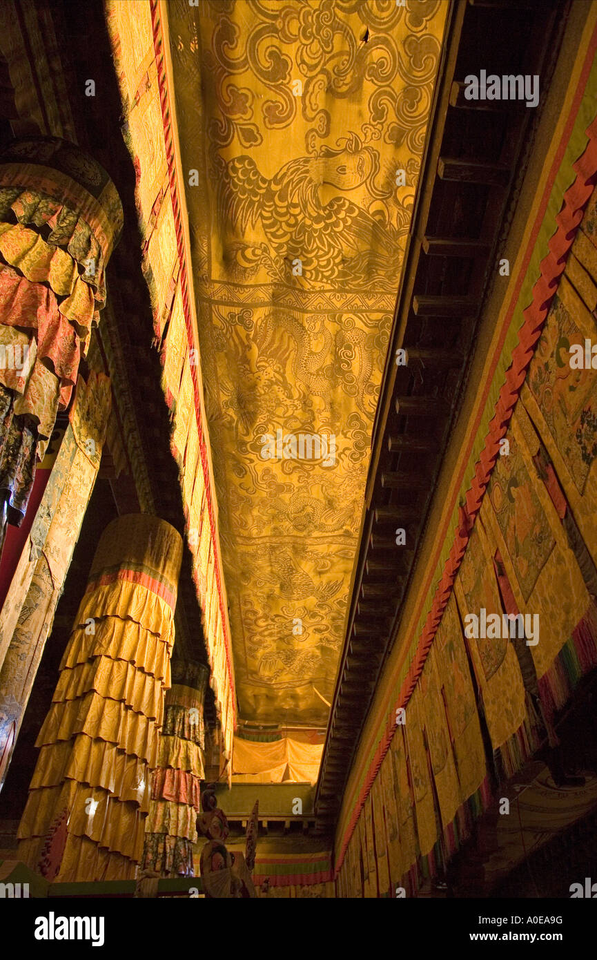 Brocade hall hi-res stock photography and images - Alamy