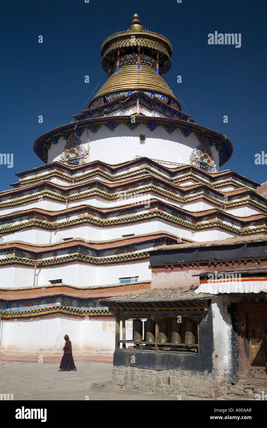 Kumbum stupa gyangtse tibet hi-res stock photography and images - Alamy